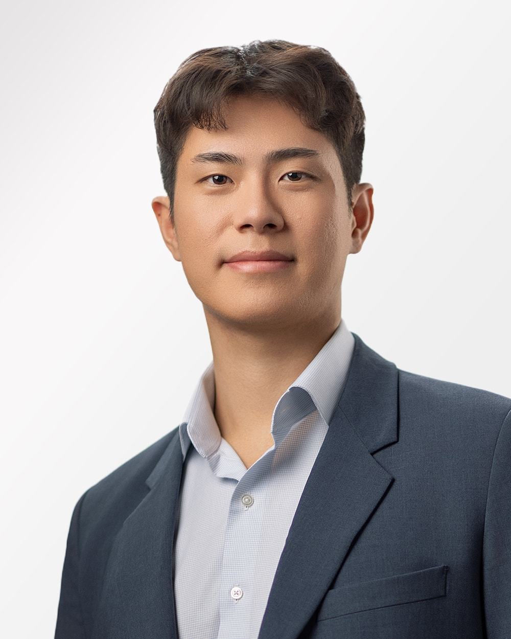 Small Business Buyout | Siguler Guff